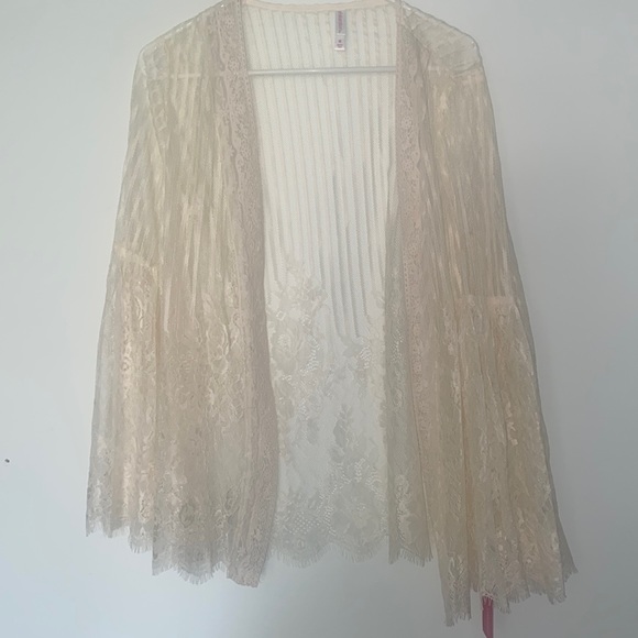 Xhilaration | Jackets & Coats | Xhilaration Lace Bell Sleeve Creamwhite ...